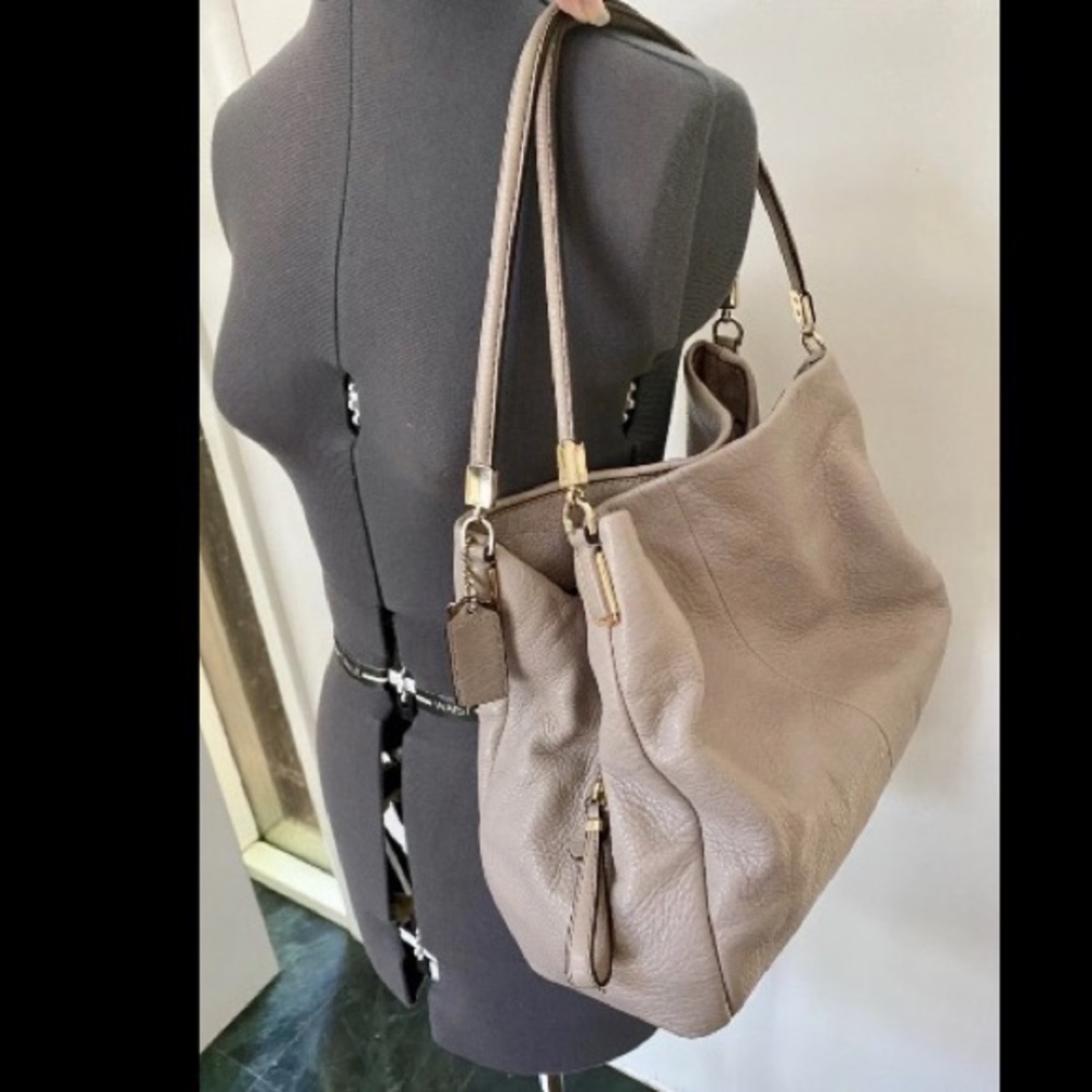 Coach Madison Phoebe Shoulder Bag Grey Birch Pebble L… - Gem